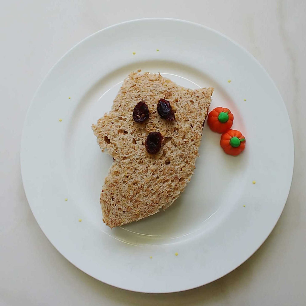 Peanut Butter and Jelly Ghost Sandwiches - Halloween Lunch Time Fun