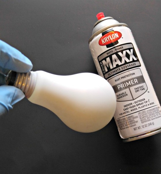 Light Bulb Snowman - Adorable DIY {Project.