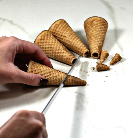 Dirt Cup Recipe for Thanksgiving - Oreo Teepee Dirt Pudding Cups