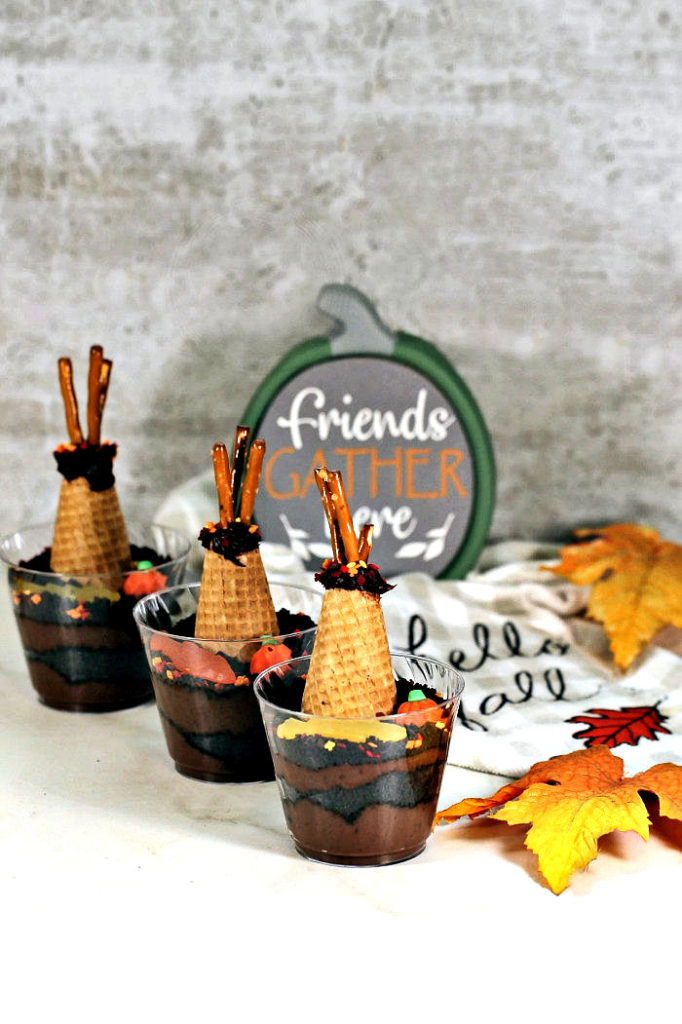 Dirt Cup Recipe for Thanksgiving - Oreo Teepee Dirt Pudding Cups