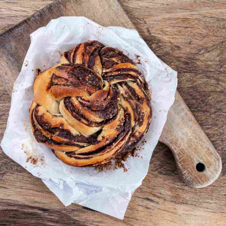 Traditional Easter Breads Around the World - 10+ Easter Bread Recipes
