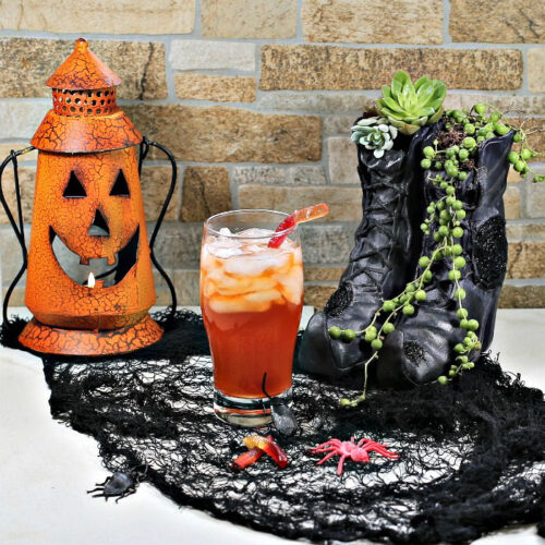 20+ Spooky Halloween Cocktails - Creative Holiday Drink Recipes