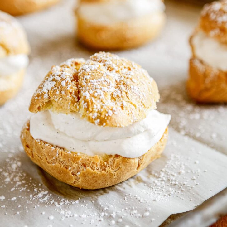 8 Cream Puff Recipes for National Cream Puff Day - January 2